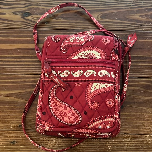 Vera Bradley | Bags | Vera Bradley Red Mesa Paisley Print Crossbody Bag ...